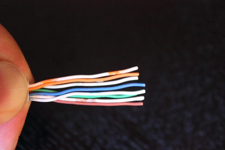 5 Cara Crimping Susunan Kabel Straight dengan Benar - Optimaise